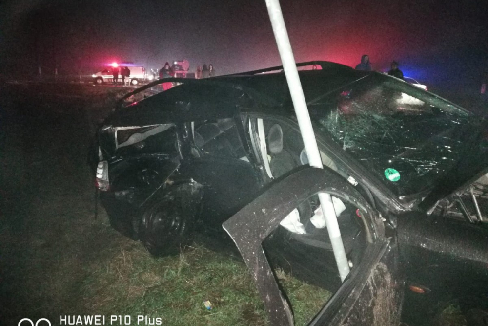 Grav accident lângă Avrig. Două mașini s-au lovit frontal - șoferii ...