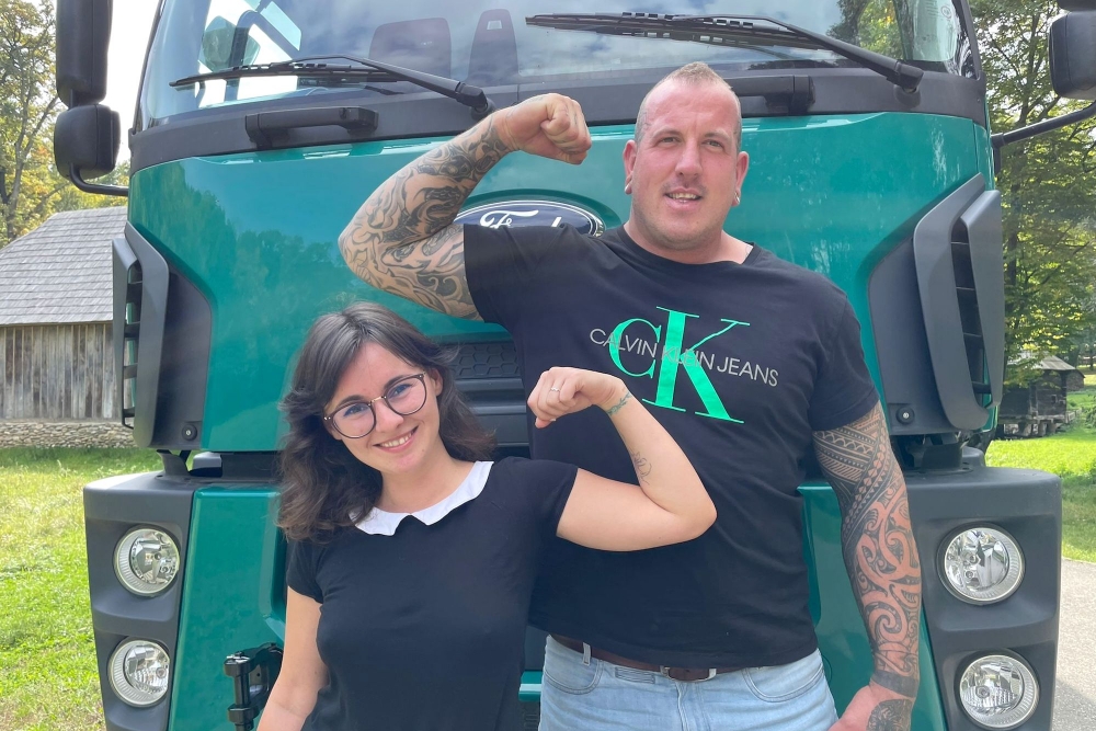 VIDEO Kevin de Ruiter, campionul mondial la tras camioane, este la ...