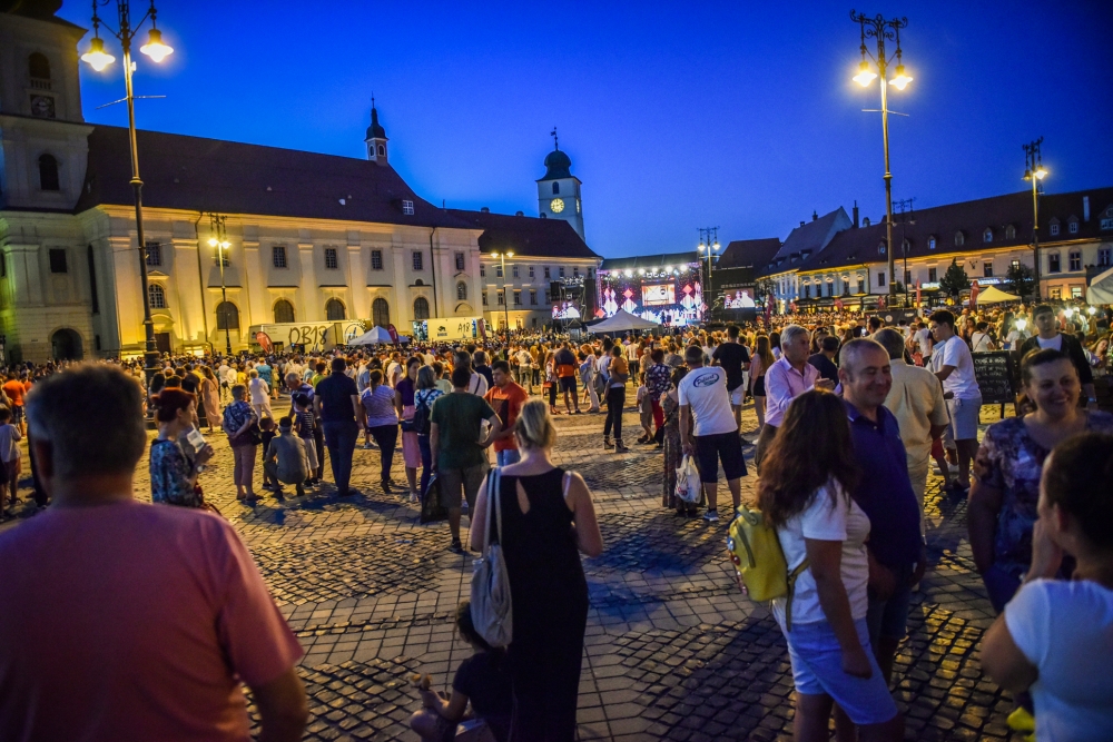 FOTO Weekend sibian ca înainte de pandemie