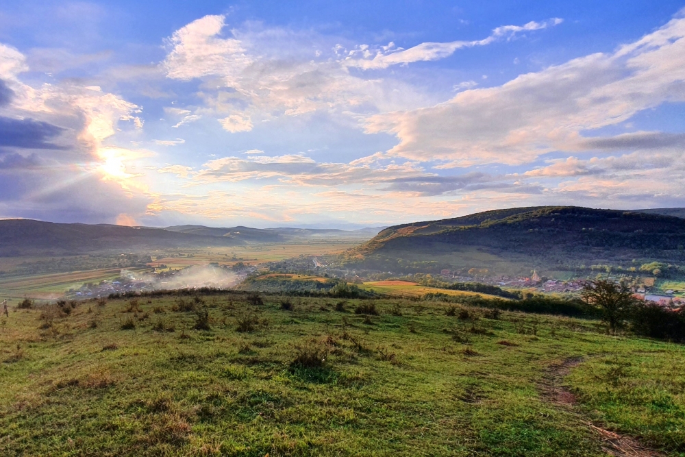 Pe toată Via Transilvanica, ziua 13. Ne-au petrecut doi primari, ambii ...