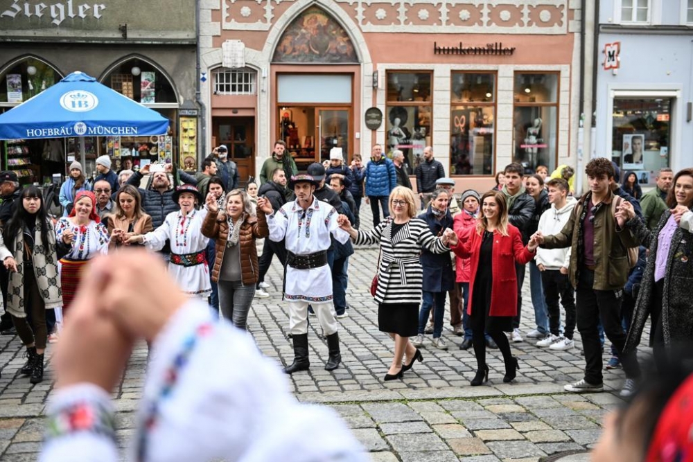 20 de ani de prietenie Sibiu - Landshut. Fodor: Cultura a fost cea care ...