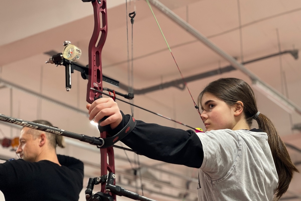 Sibianca Beatrice Urszuly este campioană națională pentru a patra oară la tir cu arcul. A ...