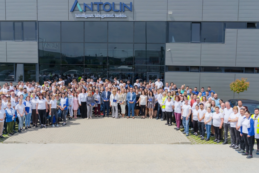 Antolin Sibiu a împlinit 15 ani de activitate și și-a premiat angajații ...