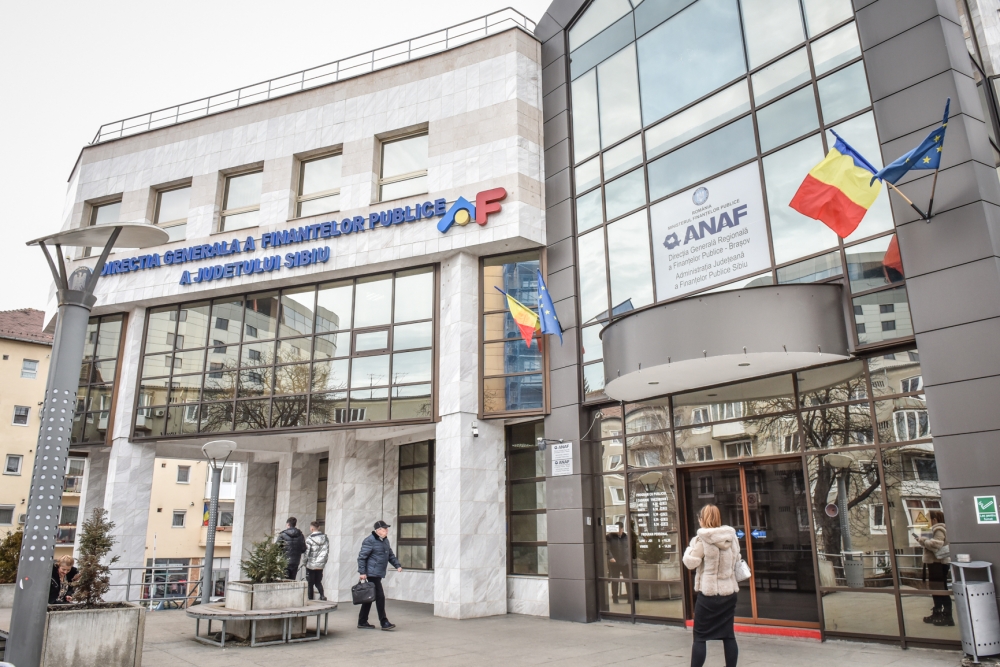 3 ani de închisoare cu suspendare pentru o funcționară de la ”finanțe ...