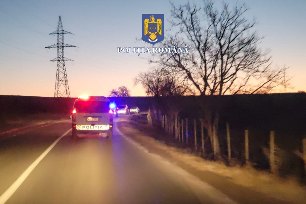 Sibian oprit pe un drum și bătut de doi bărbați, care i-au luat și 10. ...