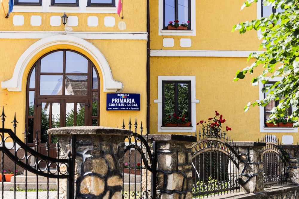 Modernizarea străzilor și continuarea lucrărilor la rețeaua electrică ...